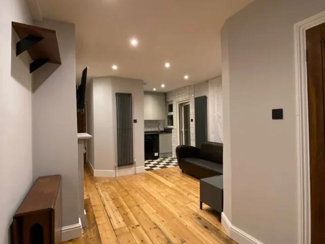 Apartment at Mantilla Road, Greater London