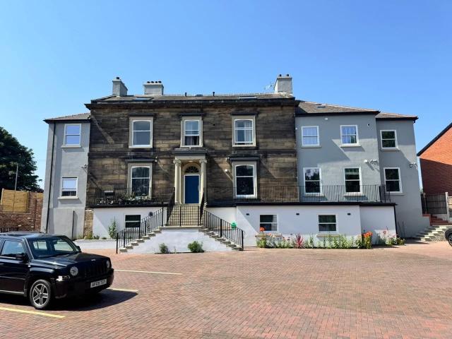 Apartment at Manygates Lane, Wakefield
