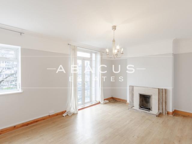 Apartment at Mapesbury Road, Greater London