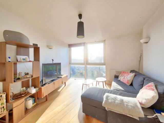 Apartment at Mapleton Crescent, Greater London