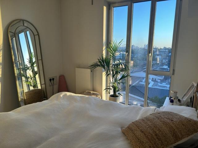 Apartment at Mapleton Crescent, Greater London