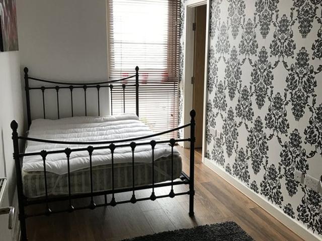Apartment at Mapleton Road, Greater London