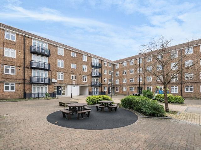 Apartment at Marcella Road, Greater London