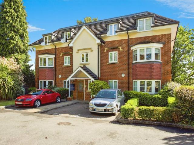 Apartment at MARCHMONT ROAD, London