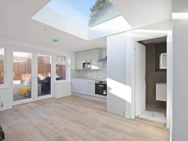 Apartment at Margaret Road, Greater London