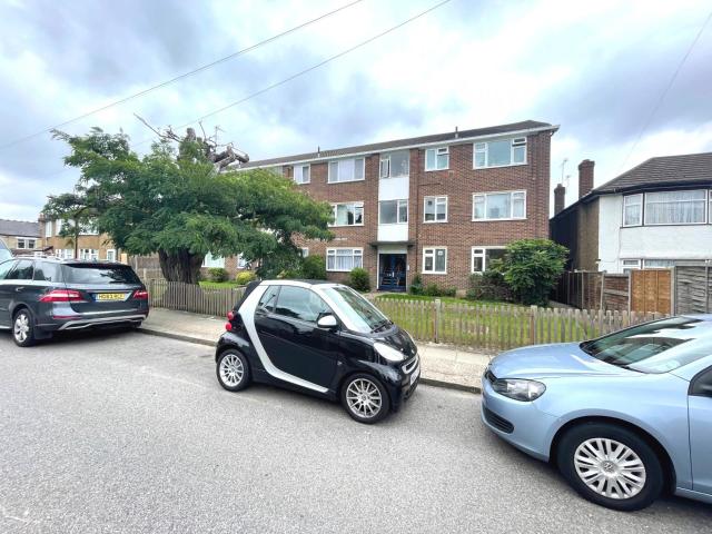 Apartment at Margaret Road, Greater London