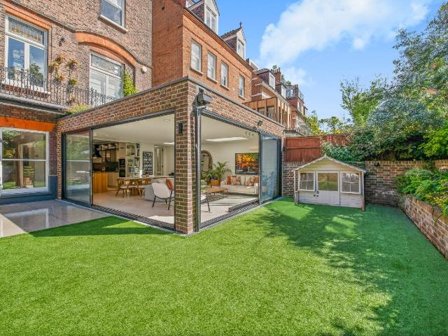 Apartment at Maresfield Gardens, Greater London