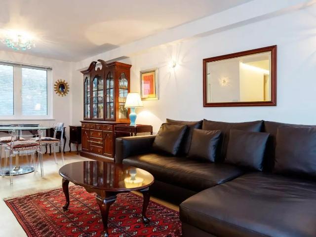 Apartment at Market Mews, City of Westminster