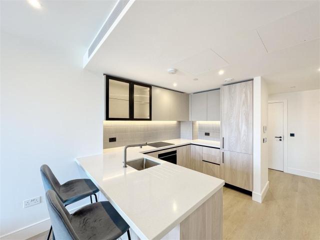Apartment at Marian Place, Greater London