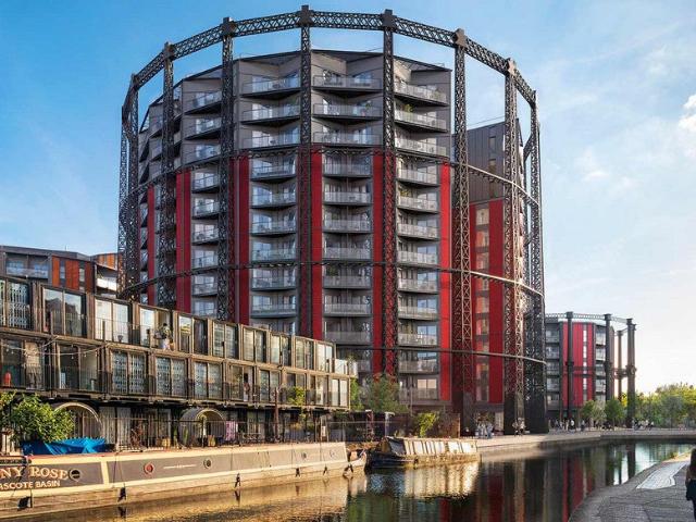 Apartment at Marian Place, Greater London