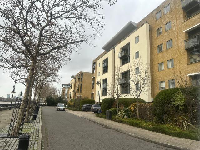 Apartment at Maritime Quay, Greater London