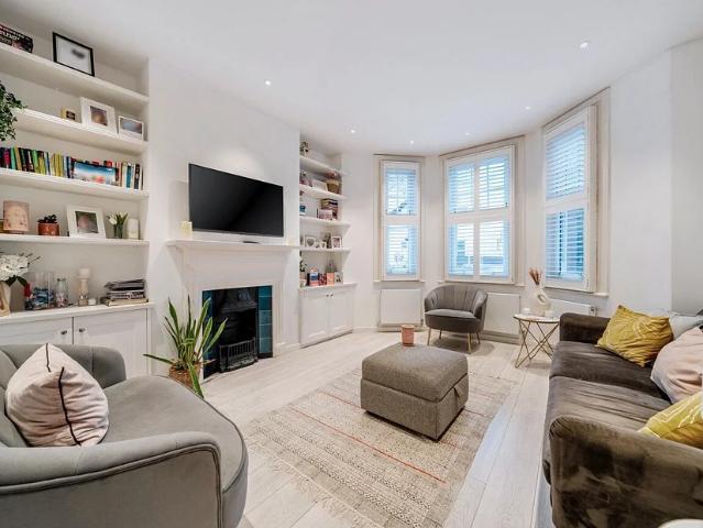 Apartment at Marius Road, Greater London