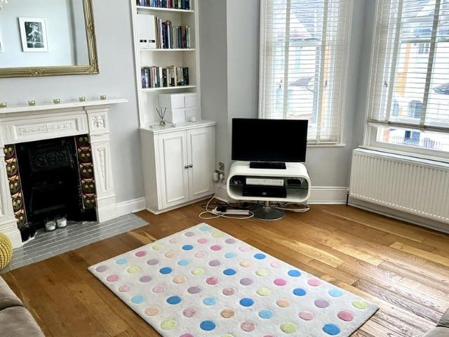 Apartment at Marius Road, Greater London