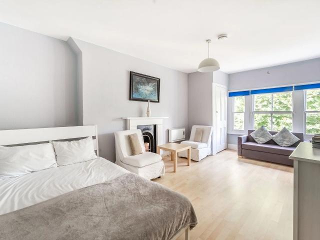 Apartment at Marloes Road, Greater London