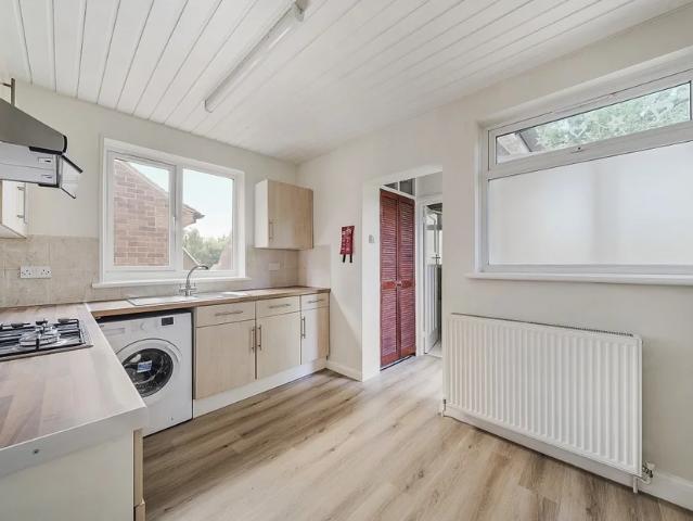 Apartment at Marlborough Close, Greater London