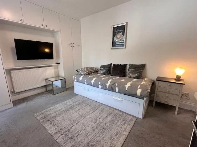 Apartment at Marlborough Hill, Greater London