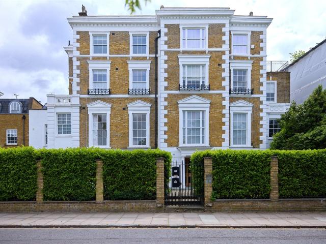Apartment at Marlborough Place, City of Westminster