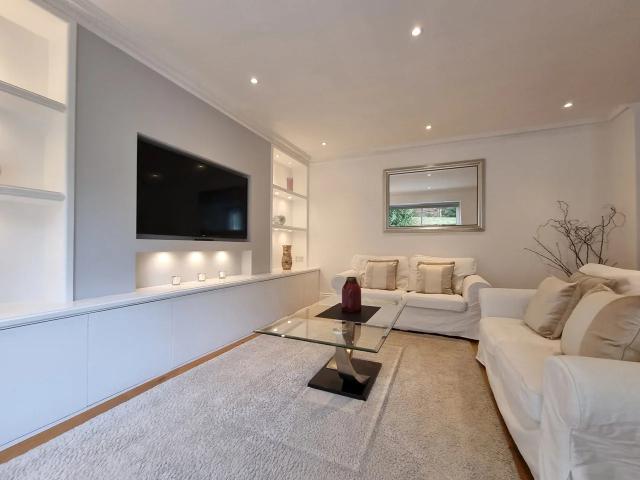 Apartment at Marlborough Road, Greater London