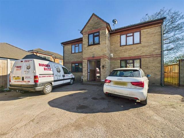 Apartment at Marlborough Road, Greater London