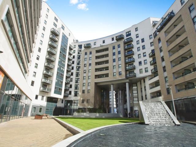 Apartment at Marsh Lane, Leeds