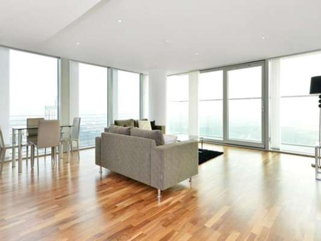 Apartment at Marsh Wall, Greater London