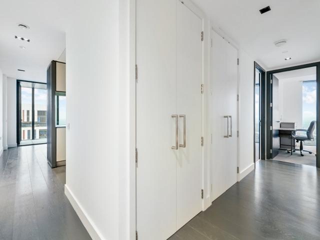 Apartment at Marsh Wall, Greater London