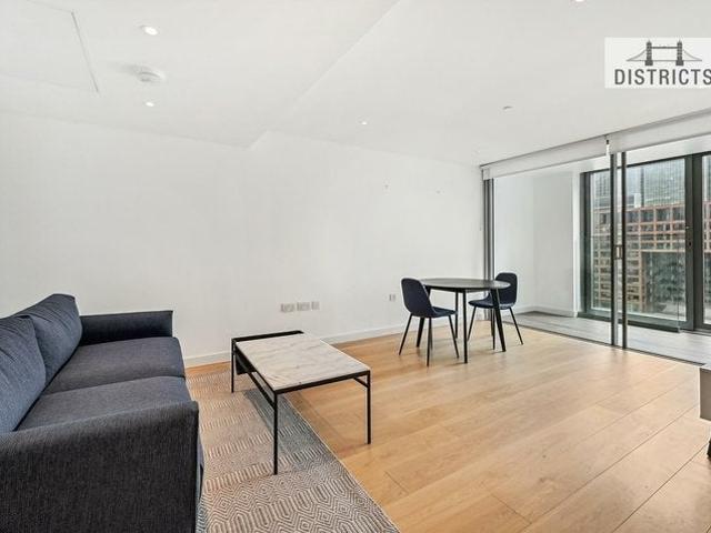 Apartment at Marsh Wall, Greater London