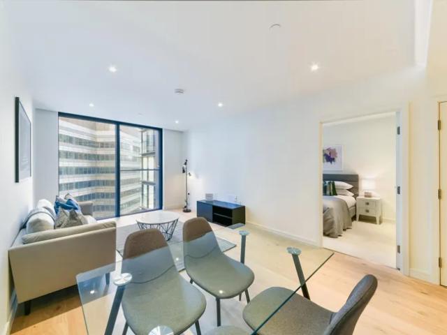 Apartment at Marsh Wall, Greater London