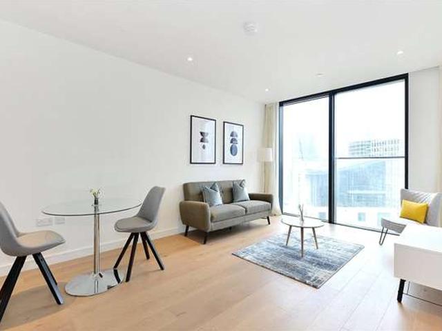 Apartment at Marsh Wall, Greater London