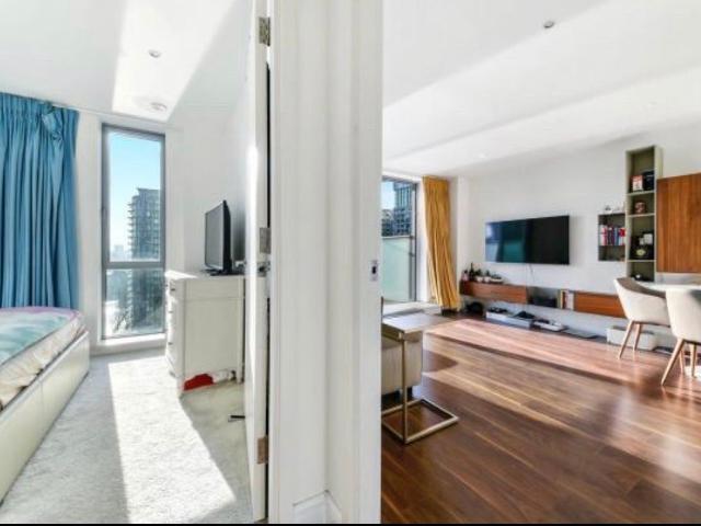 Apartment at Marsh Wall, Greater London