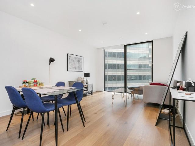 Apartment at Marsh Wall, Greater London