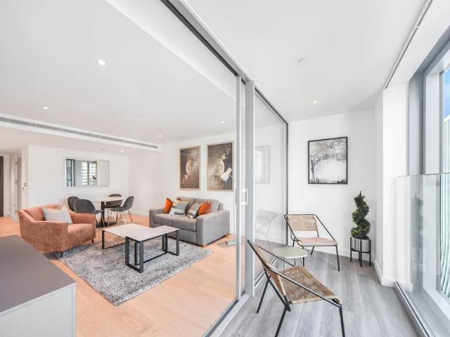 Apartment at Marsh Wall, Greater London