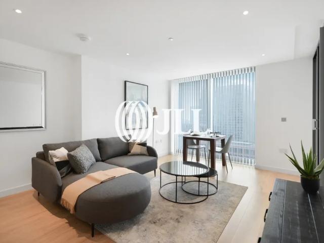 Apartment at Marsh Wall, Greater London
