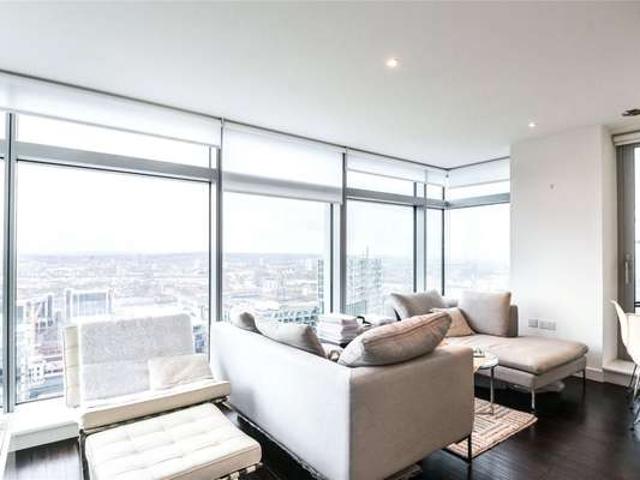 Apartment at Marsh Wall, Greater London