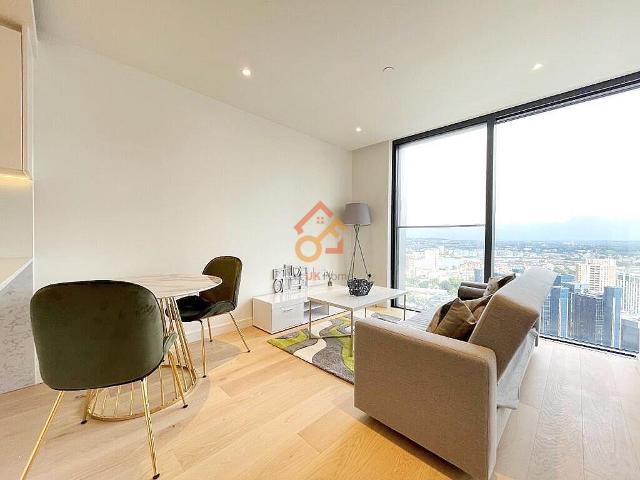 Apartment at Marsh Wall, Greater London