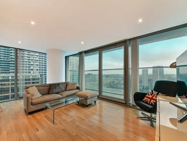 Apartment at Marsh Wall, Greater London