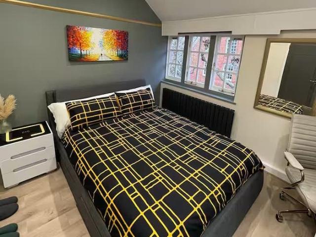 Room at Marsham Street, City of Westminster