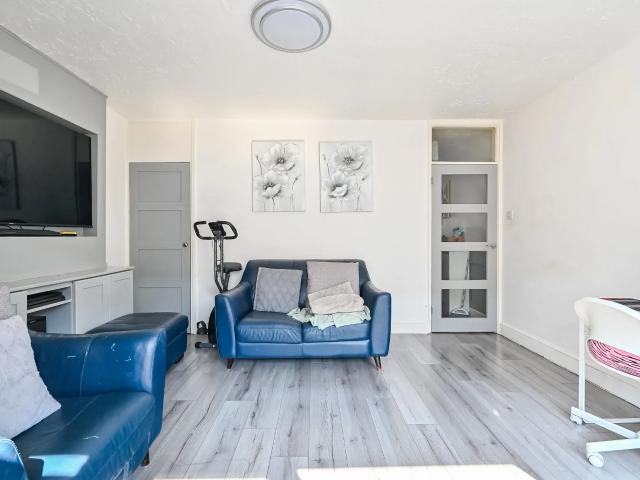 Apartment at Marshfield Street, Greater London