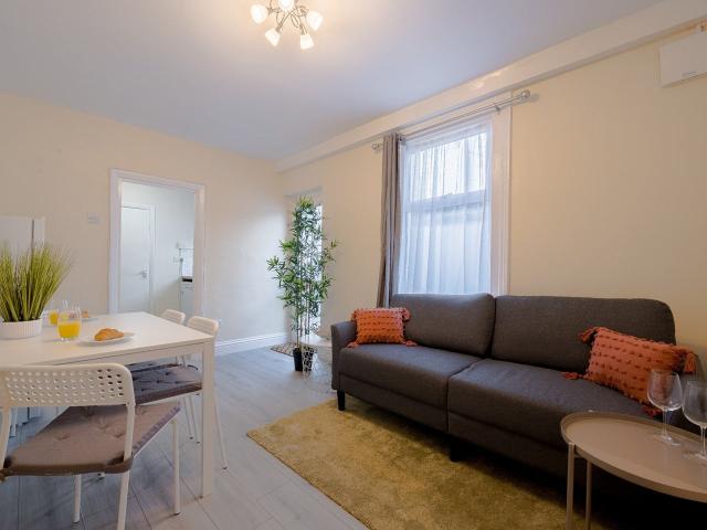 Apartment at Martell Road, Greater London