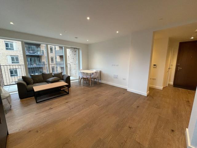 Apartment at Mary Neuner Road, Greater London