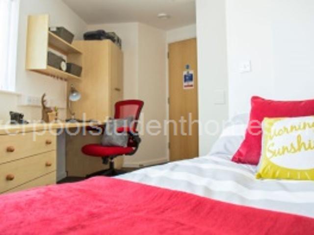Room at Shaw Street, Liverpool