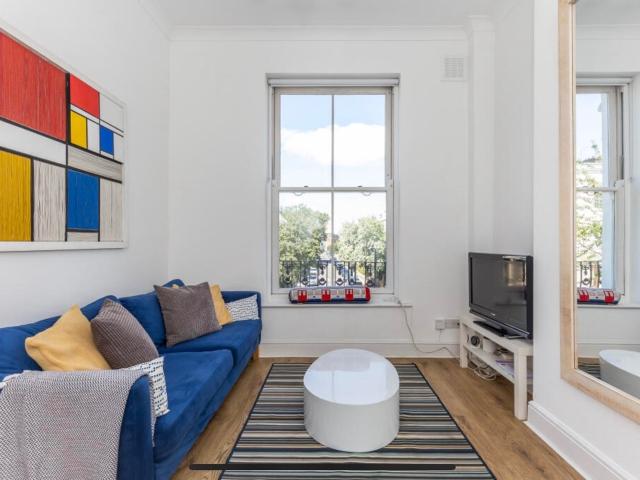 Apartment at Marylands Road, City of Westminster