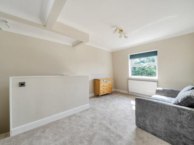 Apartment at Marylands Road, City of Westminster