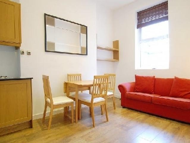 Apartment at Marylands Road, City of Westminster
