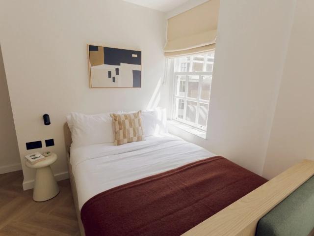 Apartment at Marylebone High Street, City of Westminster