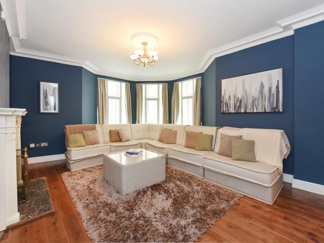 Apartment at Marylebone Road, City of Westminster