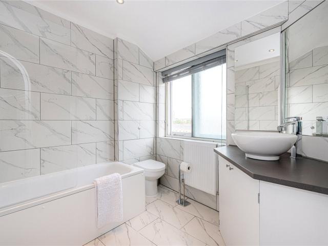 Apartment at Marylebone Road, City of Westminster