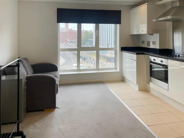 Apartment at Masshouse Plaza, Birmingham