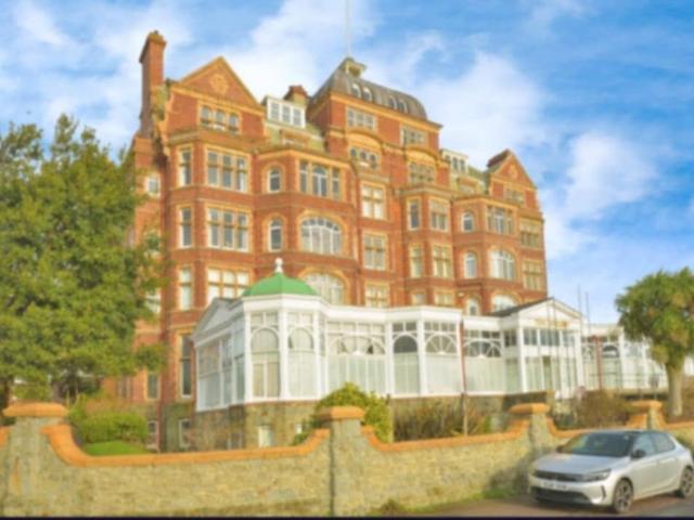 Apartment at Metropole Road East, Folkestone and Hythe District