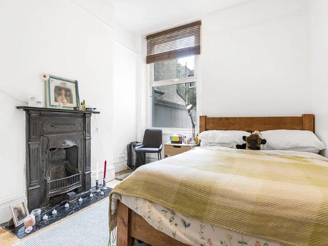 Apartment at Meadow Road, Greater London